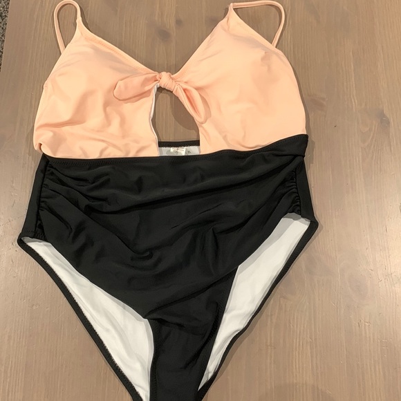Cupshe | Swim | Keyhole Swimsuit | Poshmark